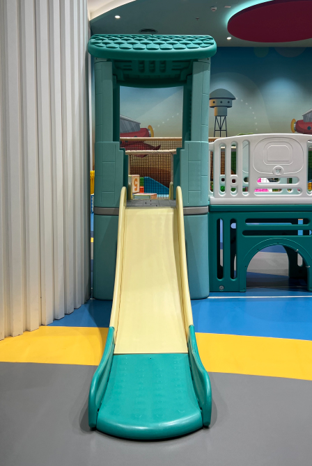 Yellow and green single slide